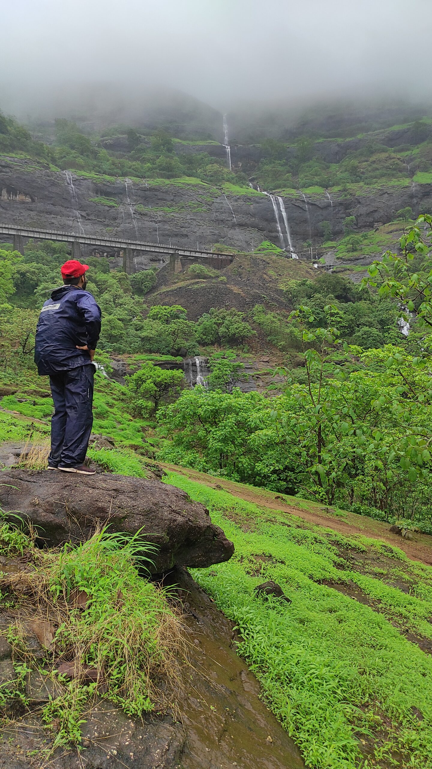 KP Waterfall Khopoli – 7 Amazing Things You Must Know (Trek, Route ...