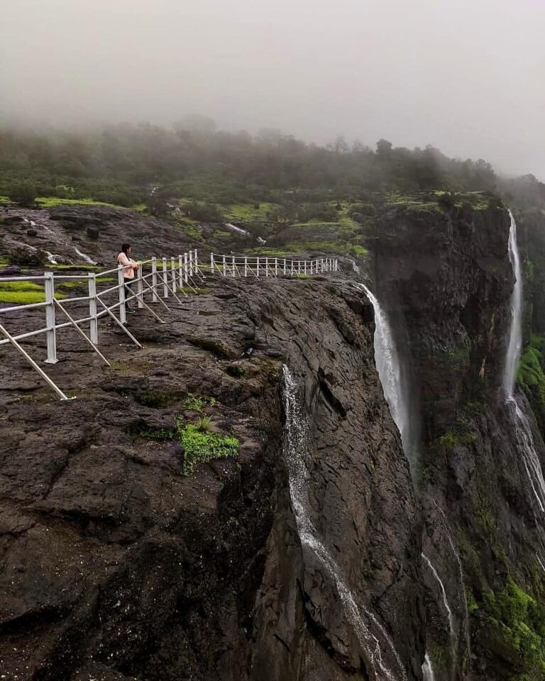 Naneghat Reverse Waterfall: 120 KM From Mumbai to the Most Incredible ...