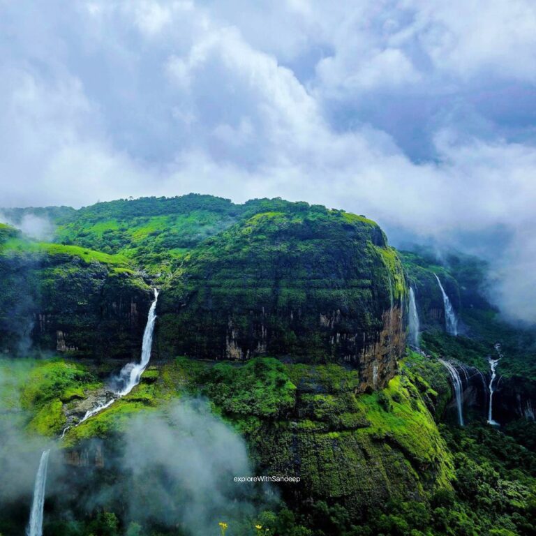 Savlya Ghat Trek: A Hidden Paradise Of Clouds And Greenery